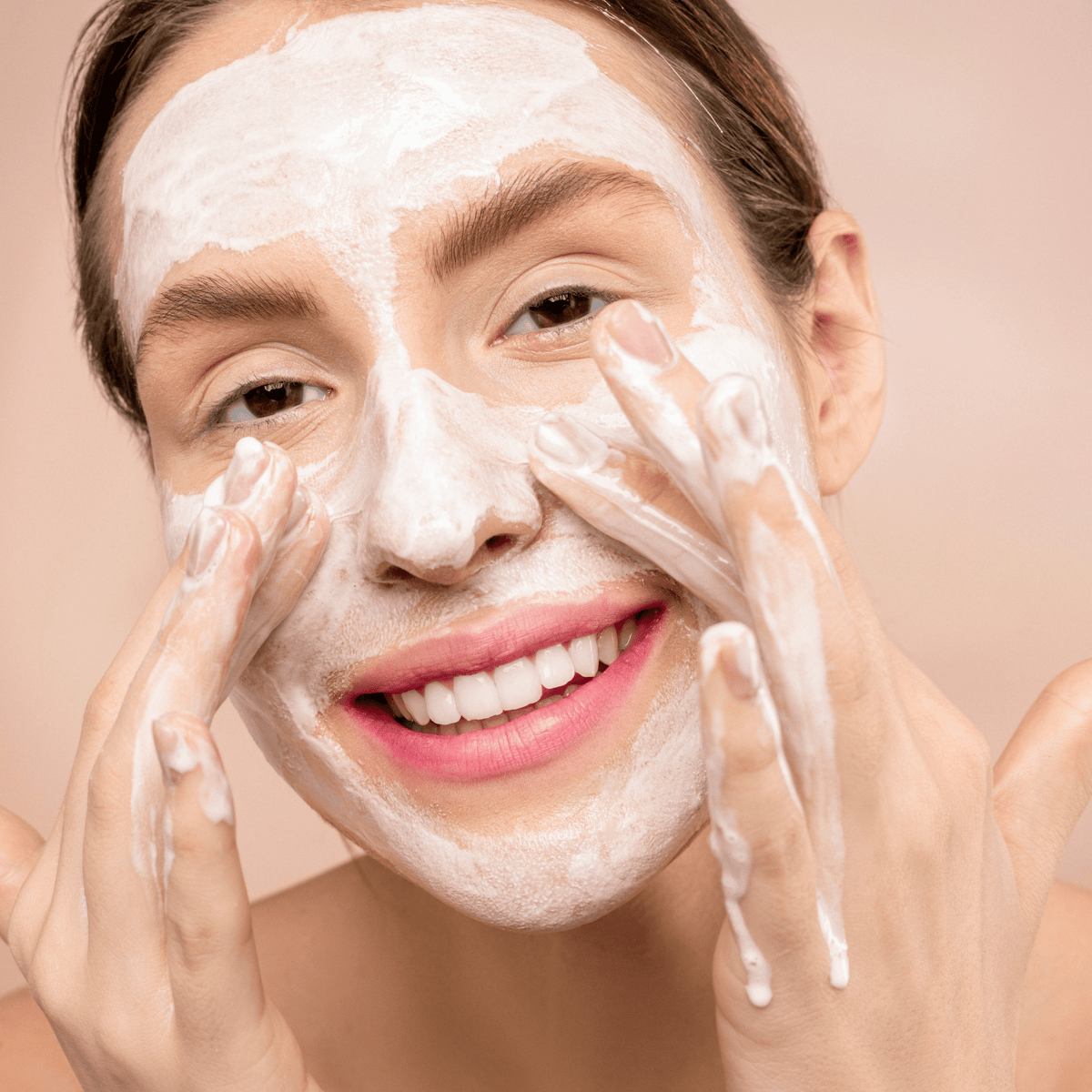 Qual è la differenza tra schiuma detergente e gel detergente? | wowski ...